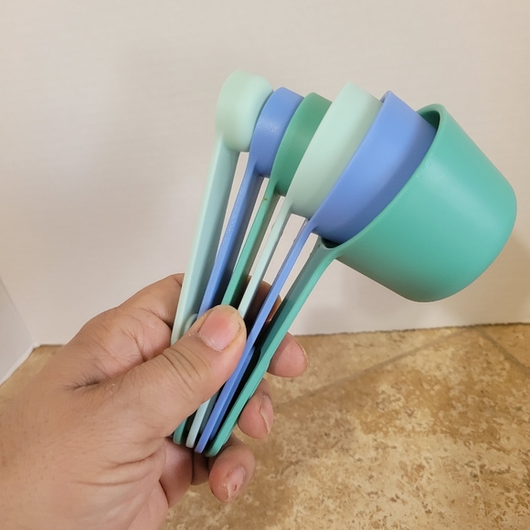 Kitchen | Vintage Nesting Measuring Cups And Spoons Set Of 6 | Poshmark